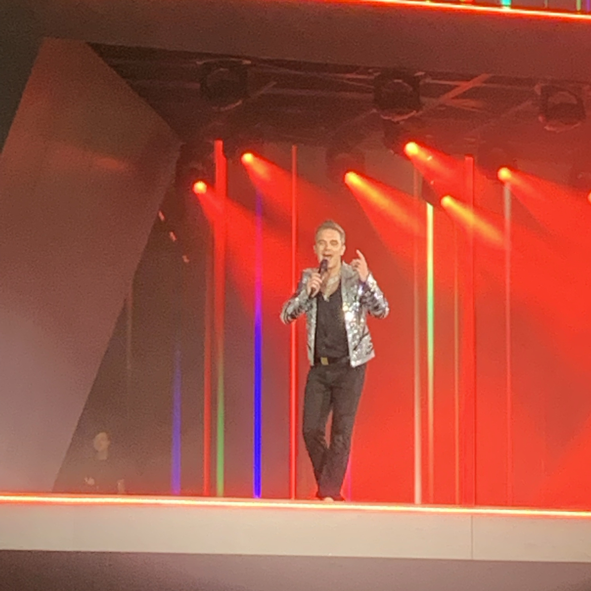 Robbie Williams Concert & Tour History (Updated for 2022 - 2023 ...