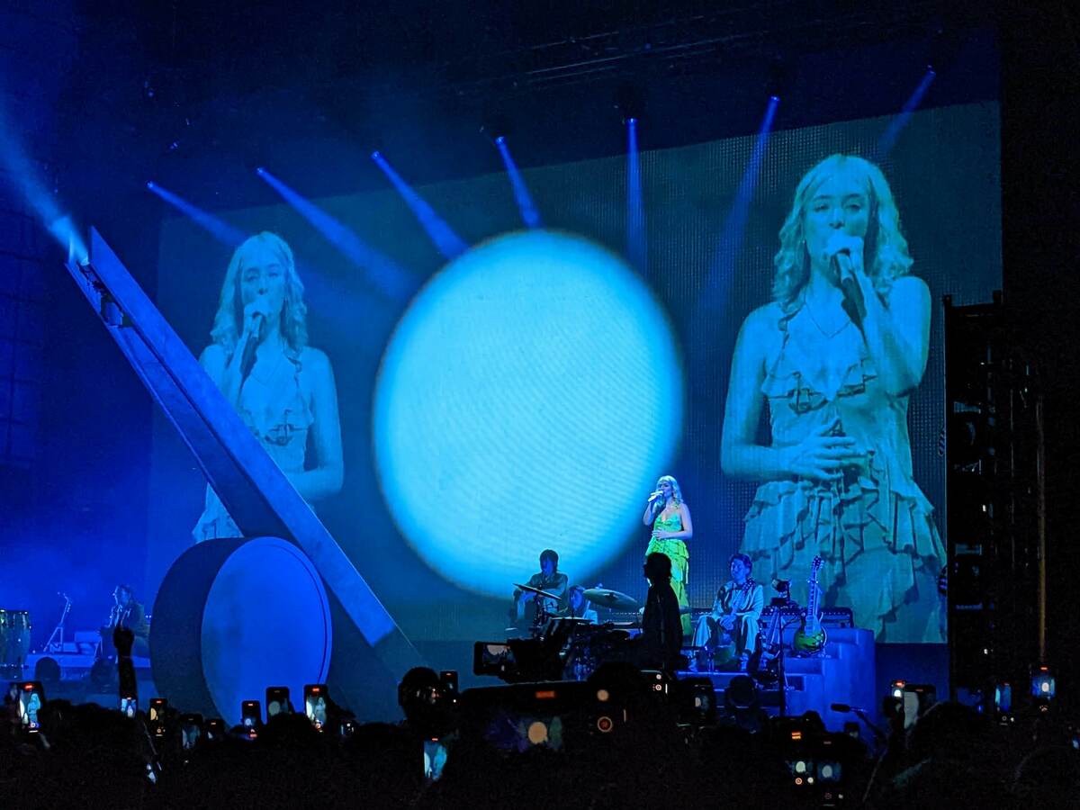 Lorde Concert Photos | Concert Archives