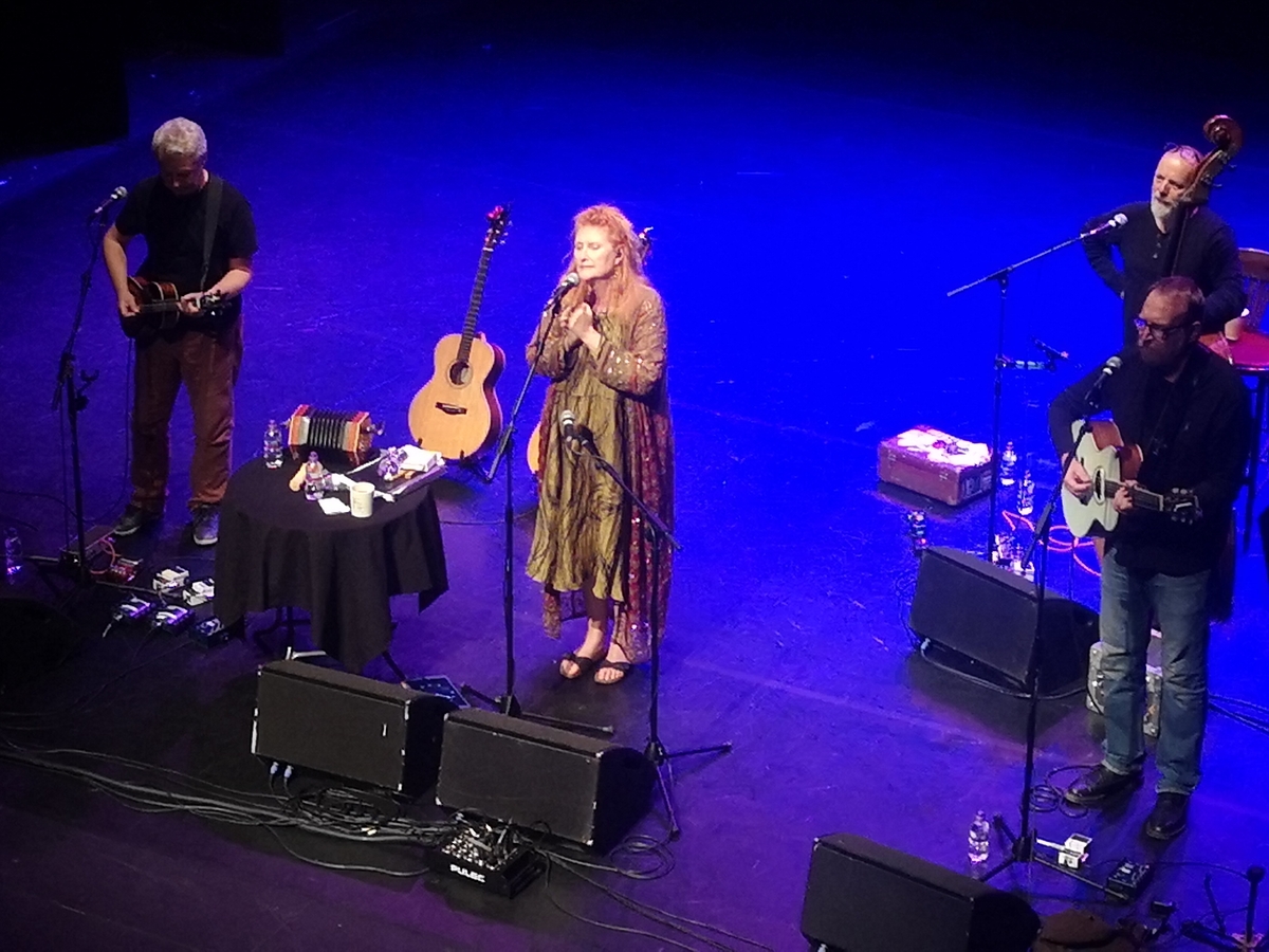 Concert History of The Beacon Arts Centre Greenock, Scotland, United ...