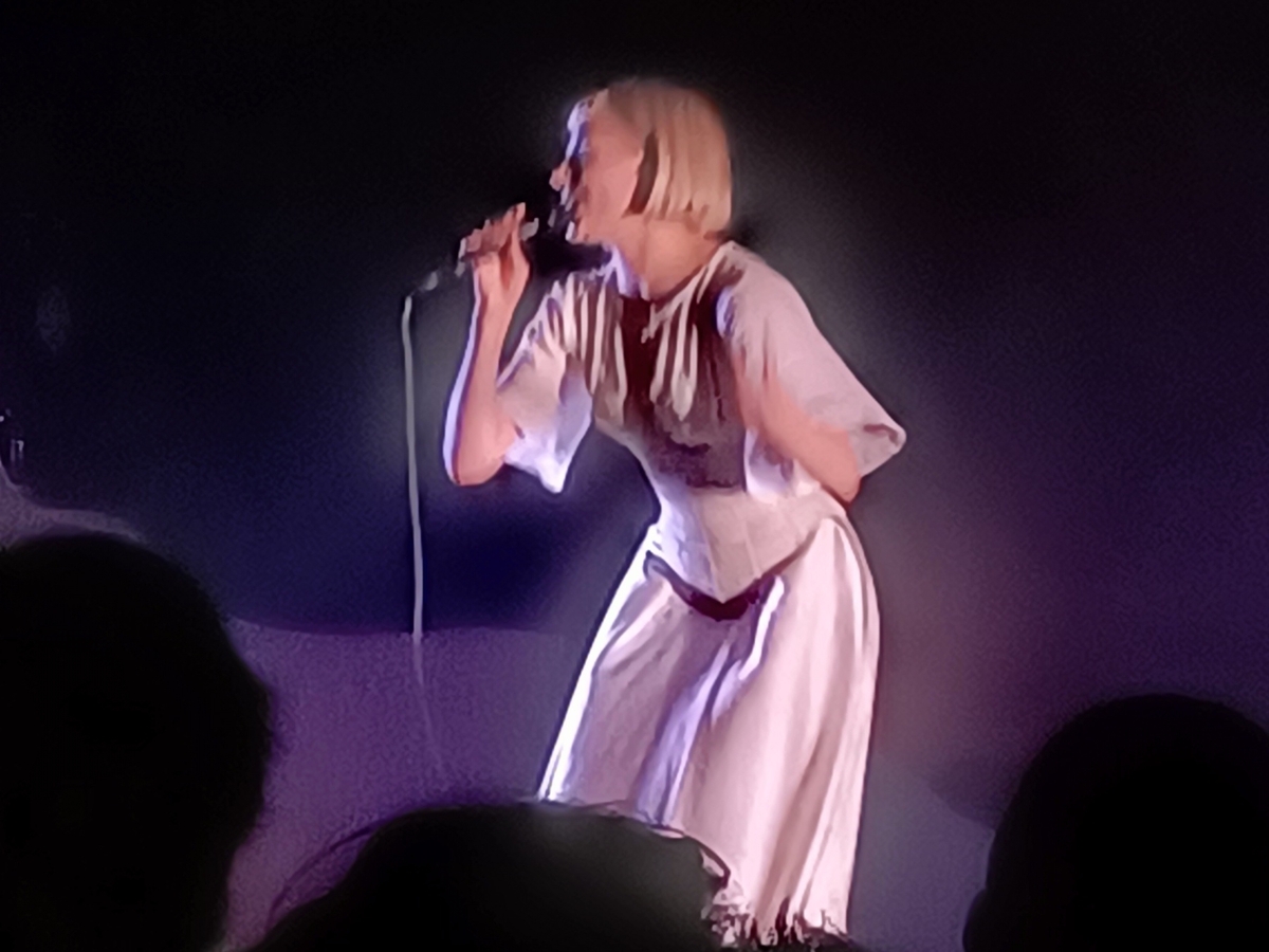 Thea Wang Concert & Tour History | Concert Archives