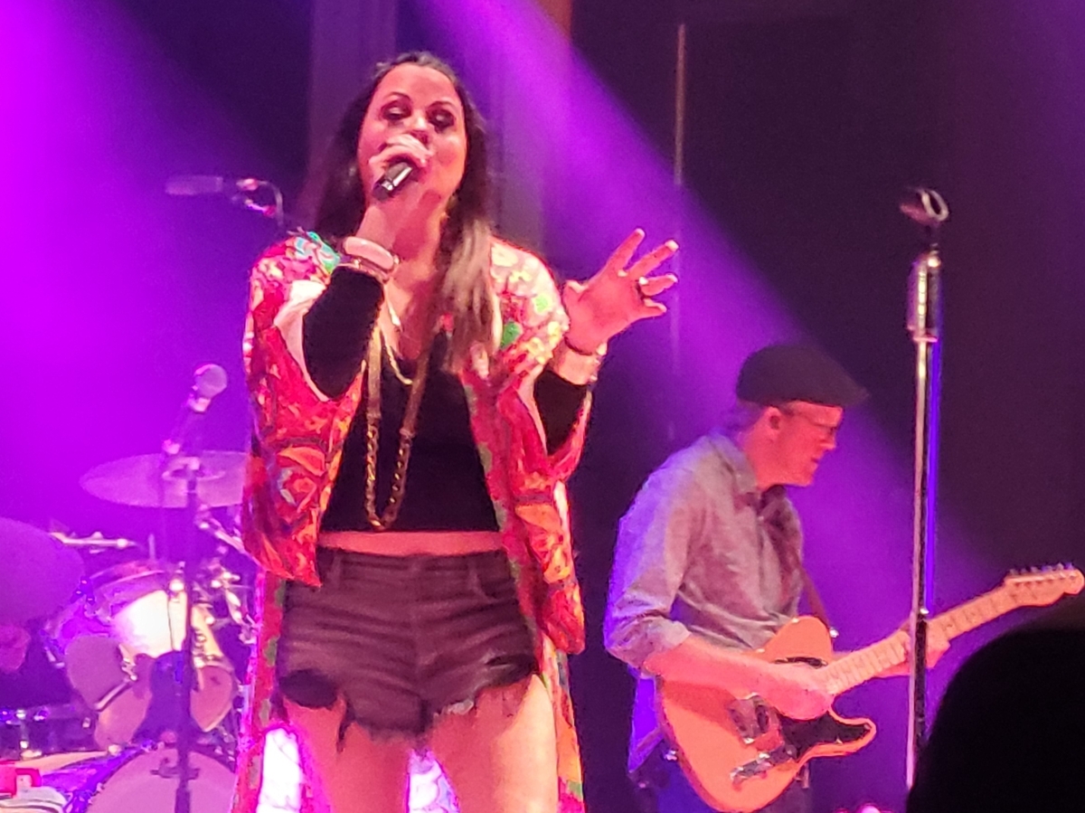 Sara Evans Concert & Tour History (Updated for 2023 - 2024) | Concert ...