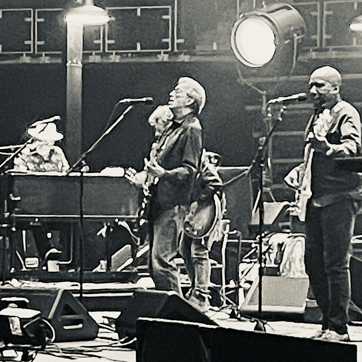 Eric Clapton Concert Photos | Concert Archives