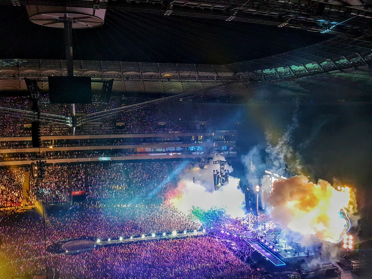 Lyves Concert & Tour History | Concert Archives