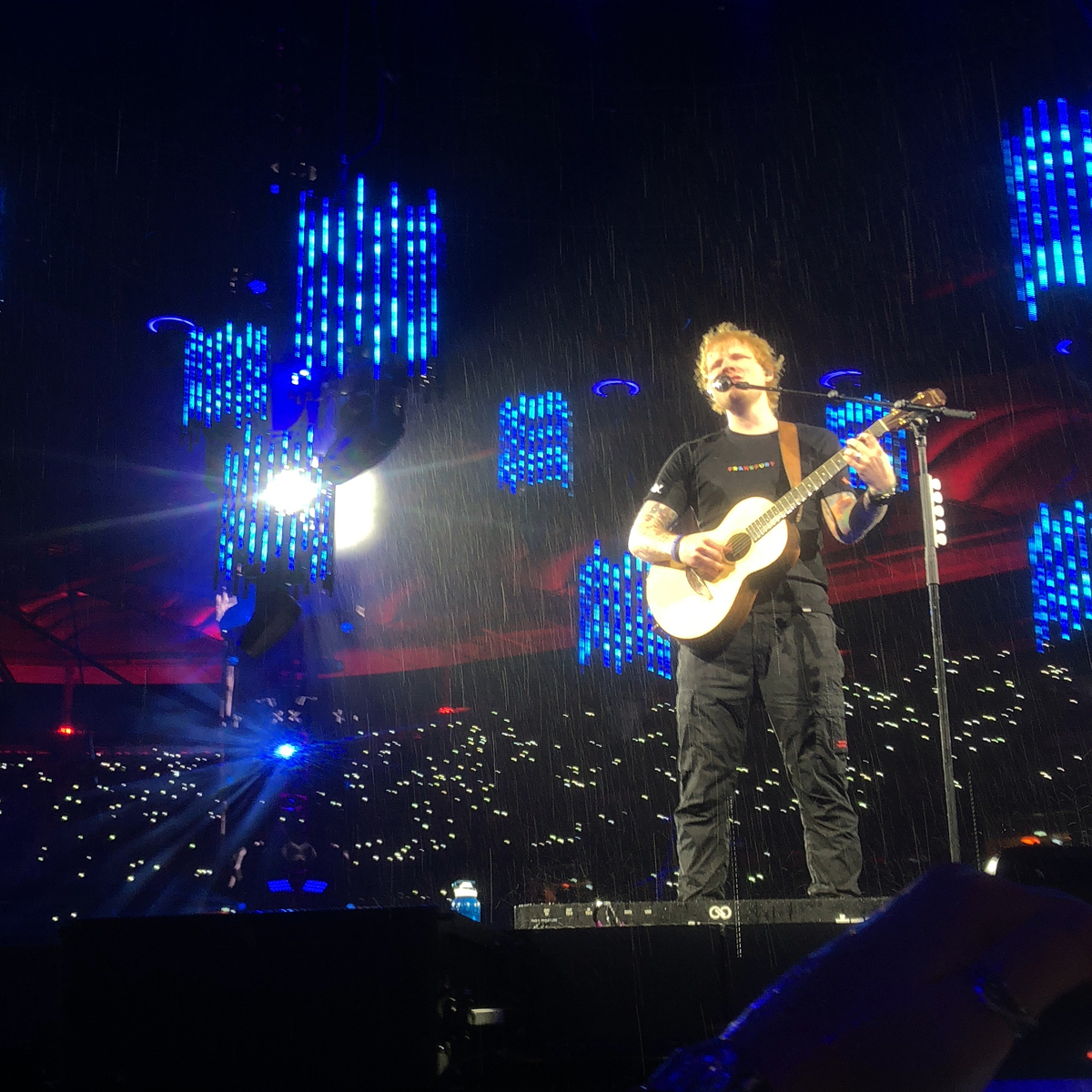 Sep 24, 2022: Ed Sheeran / Griff / DYLAN / Cat Burns at Deutsche Bank ...