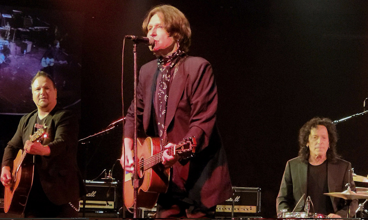 Men At Work Concert & Tour History (Updated for 2023) | Concert Archives