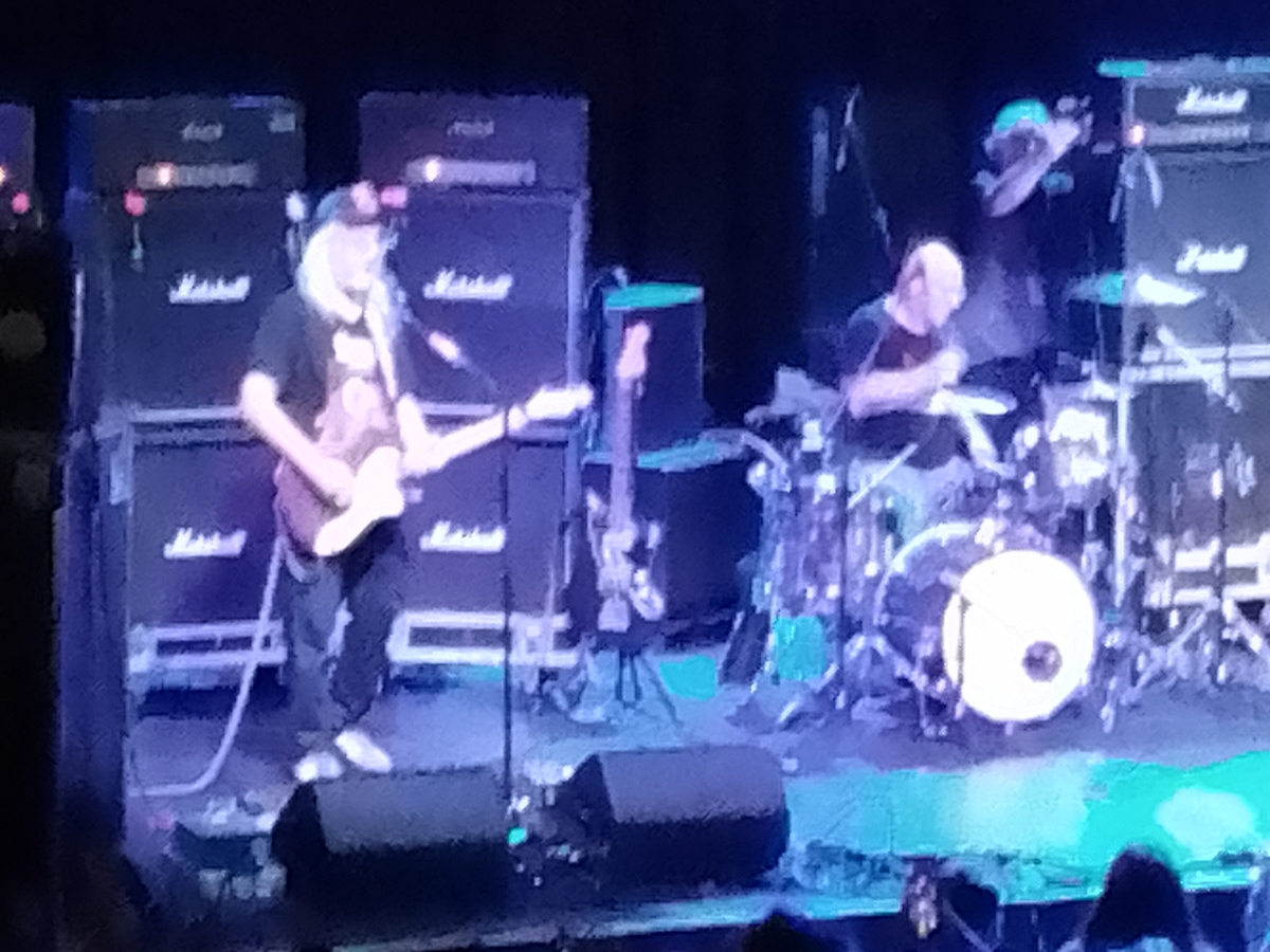 Dinosaur Jr. Concert & Tour History (Updated for 2022) | Concert Archives