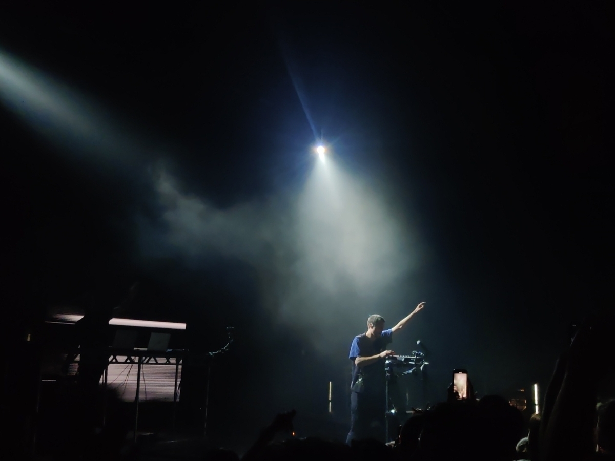 Oct 05, 2022: Fred Again / Joy Anonymous at Riviera Theatre Chicago ...