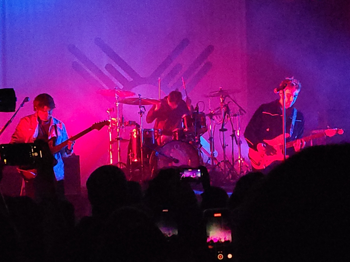 Oct 18, 2022: Bad Suns / Quarters of Change / Last Dinosaurs at Mr ...
