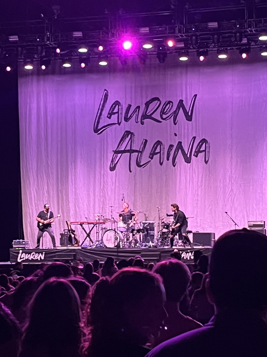 Lauren Alaina Concert & Tour History (Updated for 2022 - 2023 ...