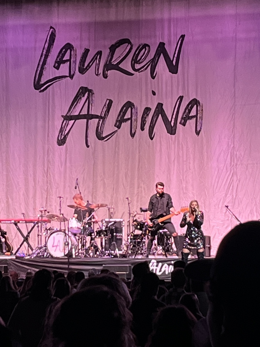 Lauren Alaina Concert & Tour History (Updated for 2022 - 2023 ...