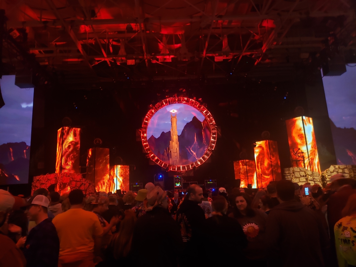 Anh Phung Concert & Tour History | Concert Archives