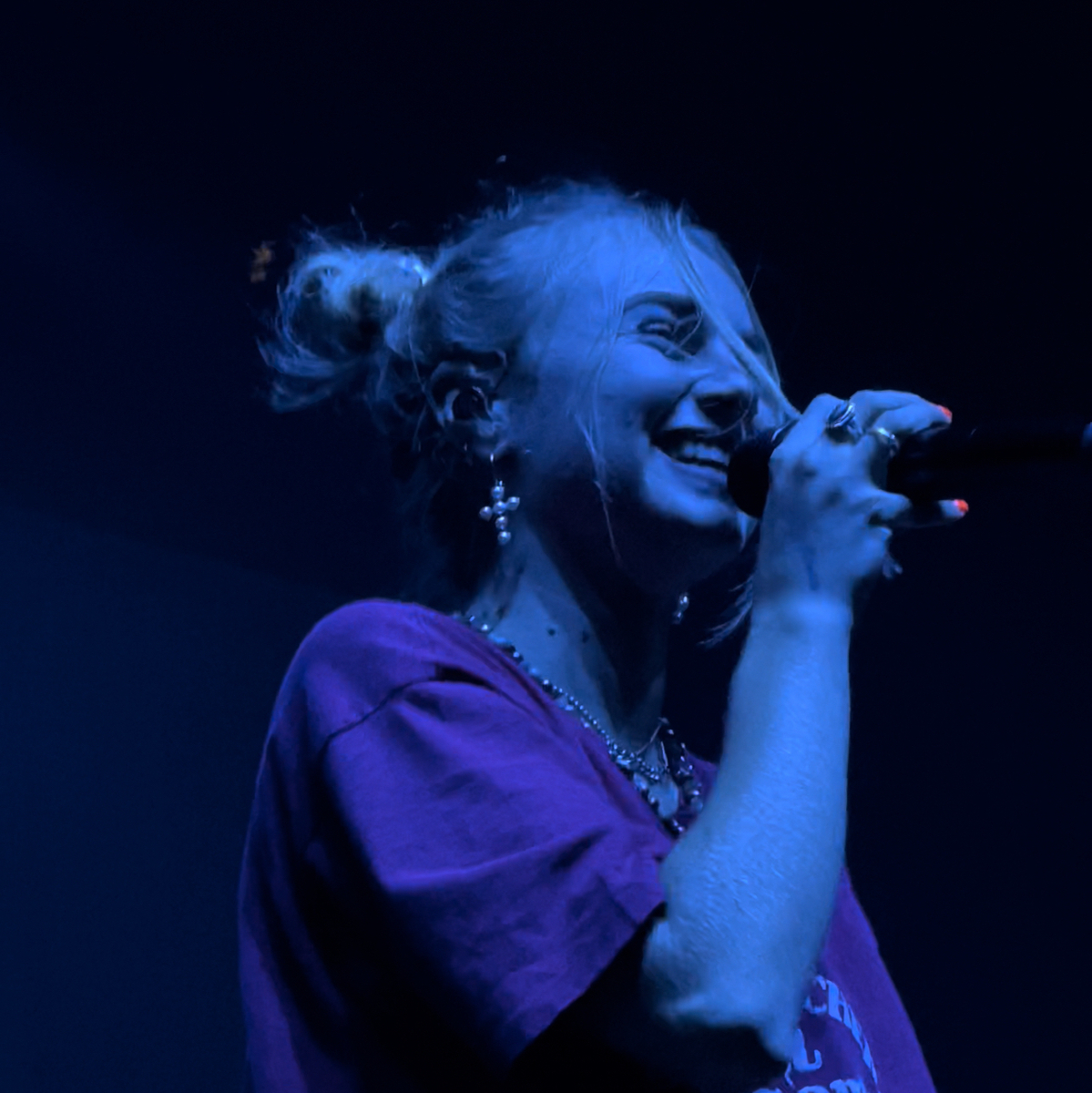 Oct 04, 2022: Alec Benjamin / Claire Rosinkranz at Mission Ballroom ...