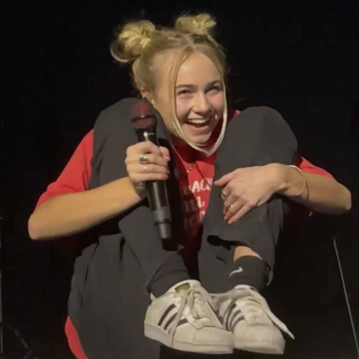 Oct 04, 2022: Alec Benjamin / Claire Rosinkranz at Mission Ballroom ...