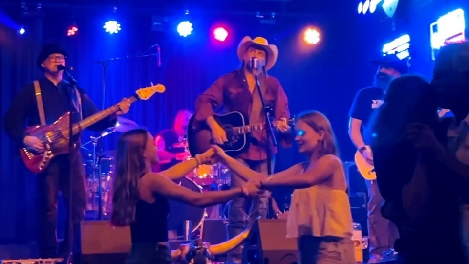 Eric Hoovestol Concert & Tour History | Concert Archives