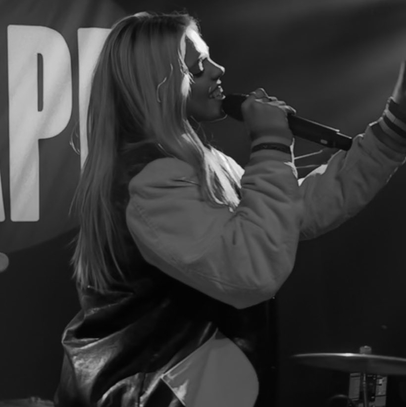 Dec 06, 2022: Reneé Rapp at Troubadour West Hollywood, California ...