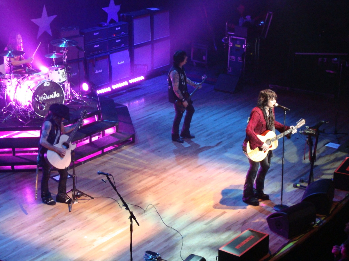 Lynam Concert & Tour History | Concert Archives