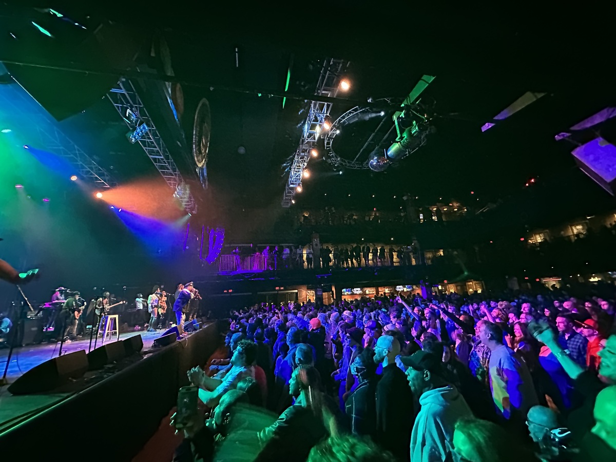 Parliament-Funkadelic Concert & Tour History | Concert Archives