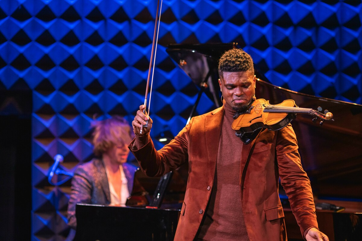 Feb 11, 2022: An Intimate Affair With Violinist Edward W. Hardy at Joe ... Feb 11, 2022: An Intimate Affair With Violinist Edward W. Hardy at Joe ...