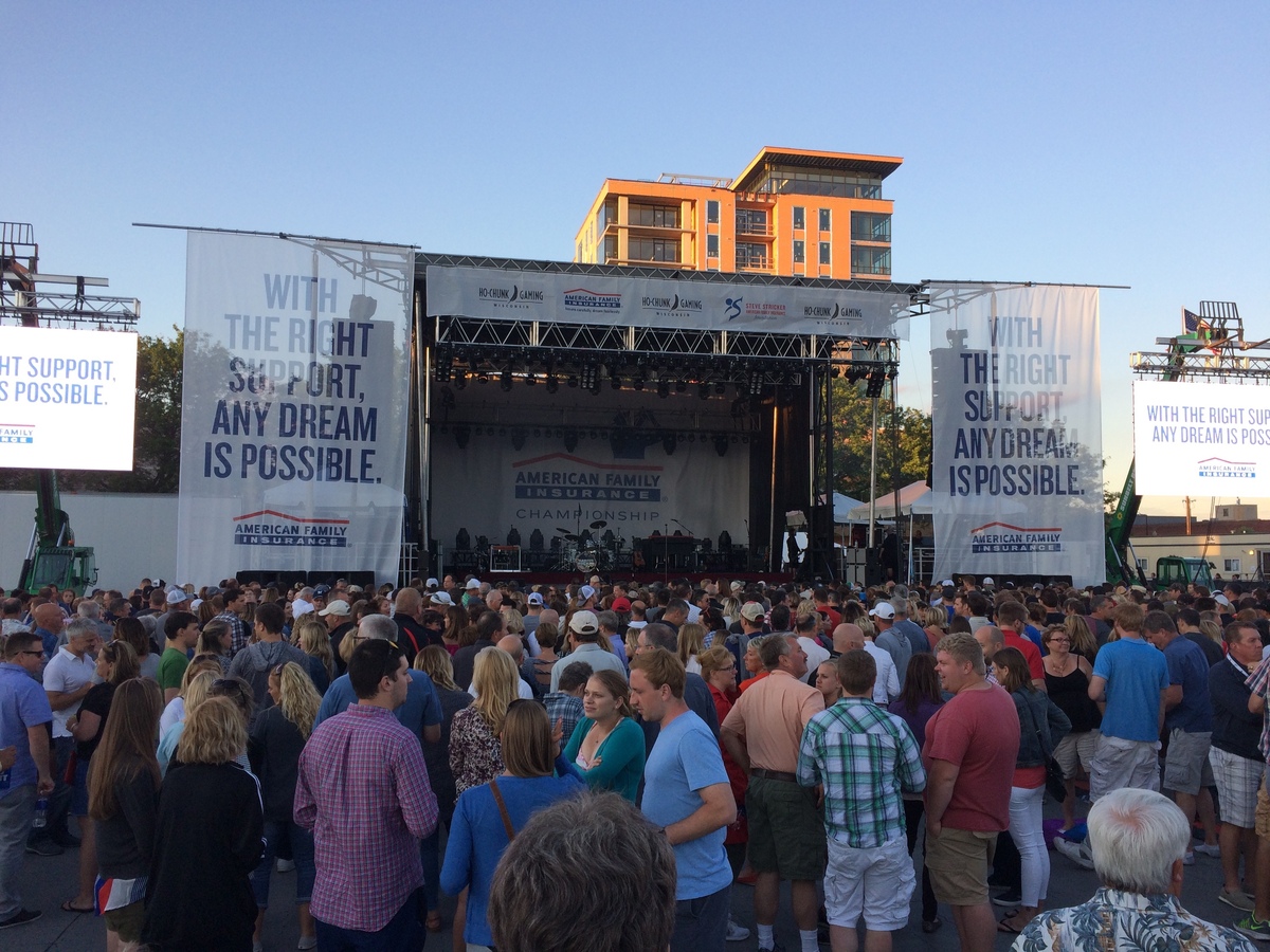 Darius Rucker Concert & Tour History (Updated for 2023) | Concert Archives