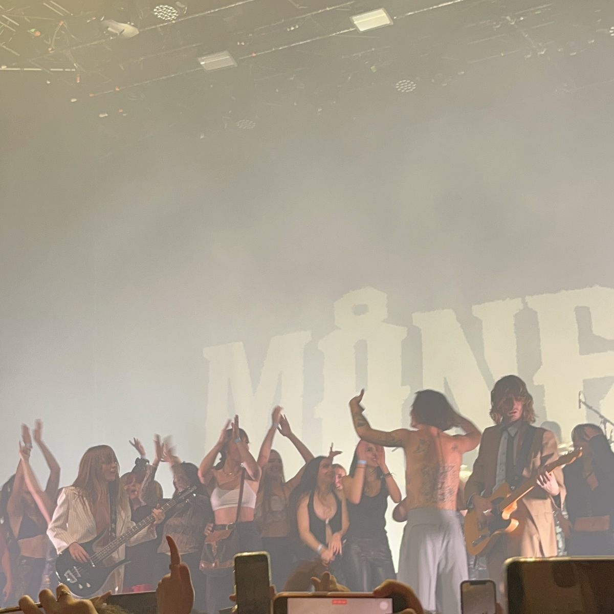 Nov 24, 2022: Maneskin at MTELUS Montréal, Québec, Canada | Concert ...