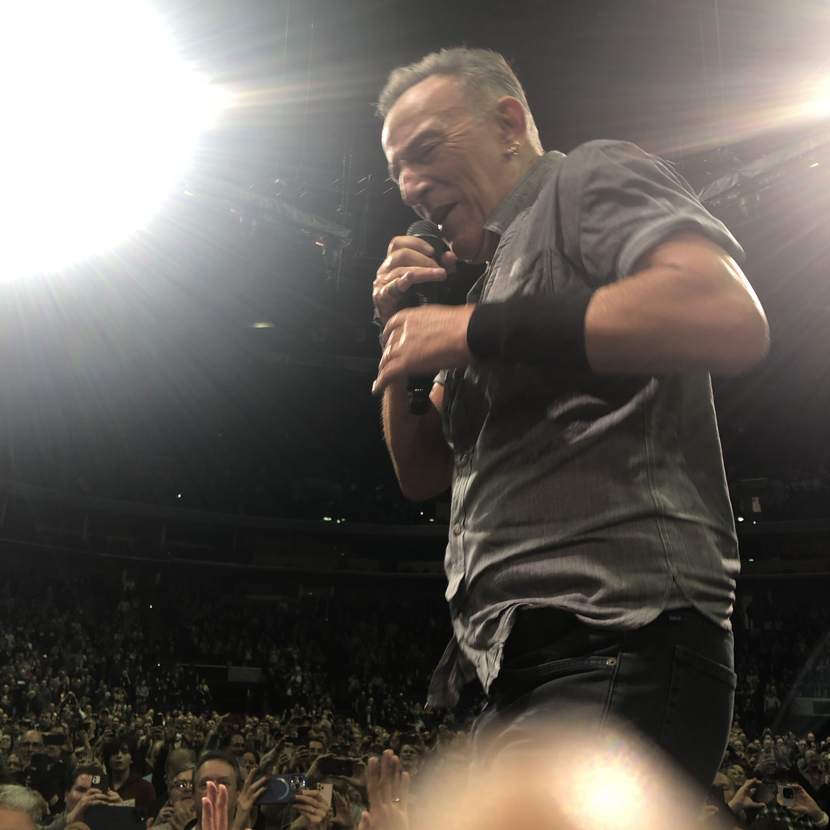 Feb 21, 2023: Bruce Springsteen & The E Street Band at BOK Center Tulsa ...