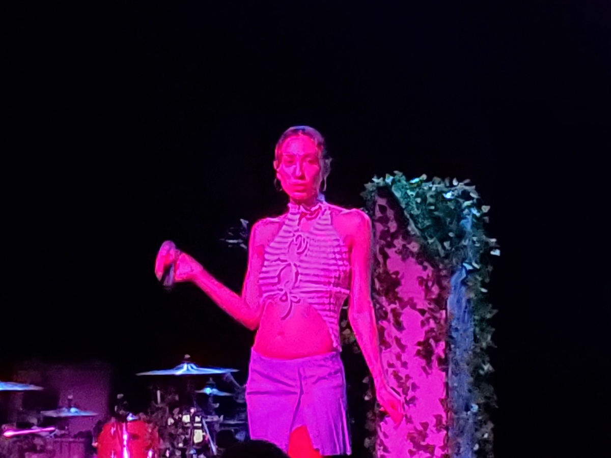 Feb 25, 2023: Kimbra / Tei Shi at Delmar Hall St. Louis, Missouri ...