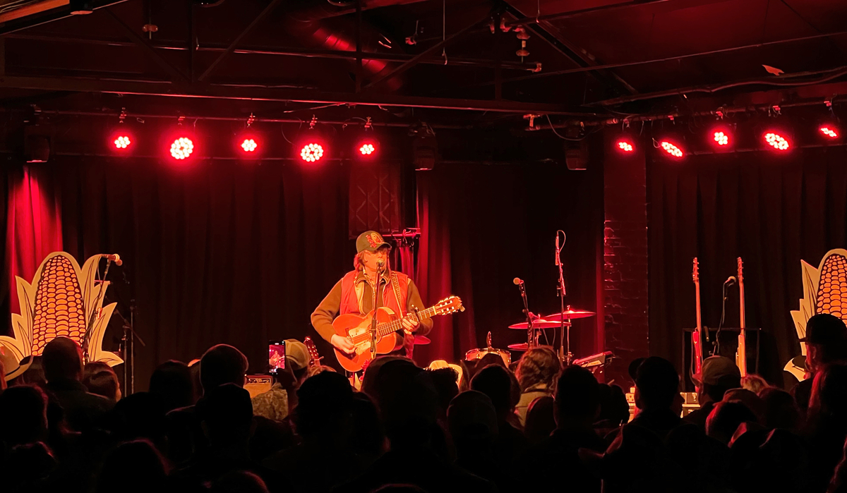 Mar 04, 2023: Hailey Whitters / Stephen Wilson Jr. at The Bottleneck ...