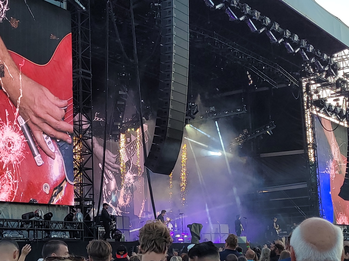 "The Hella Mega Tour" Concert & Tour History | Concert Archives