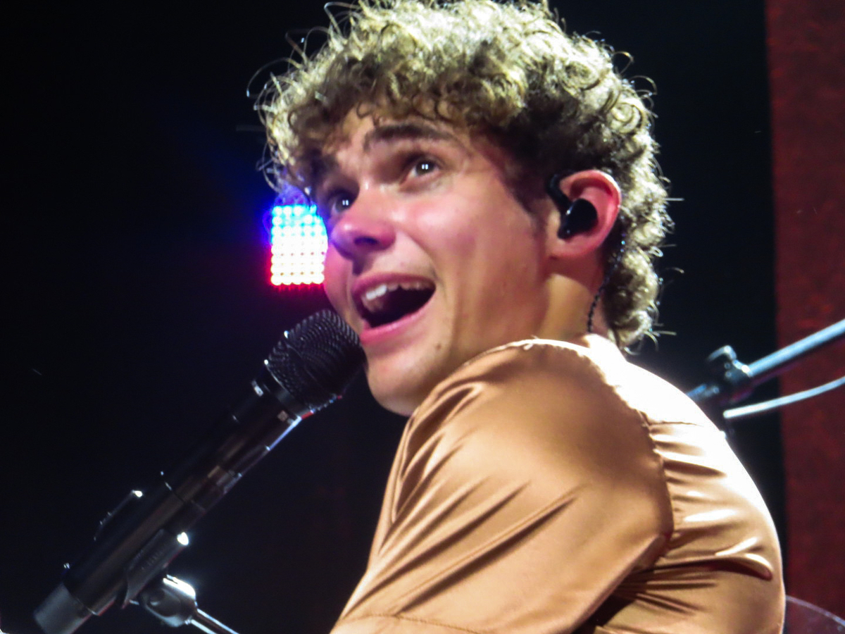 Apr 03, 2023: Joshua Bassett / Lindsey Lomis / Jenna Raine at House of ...