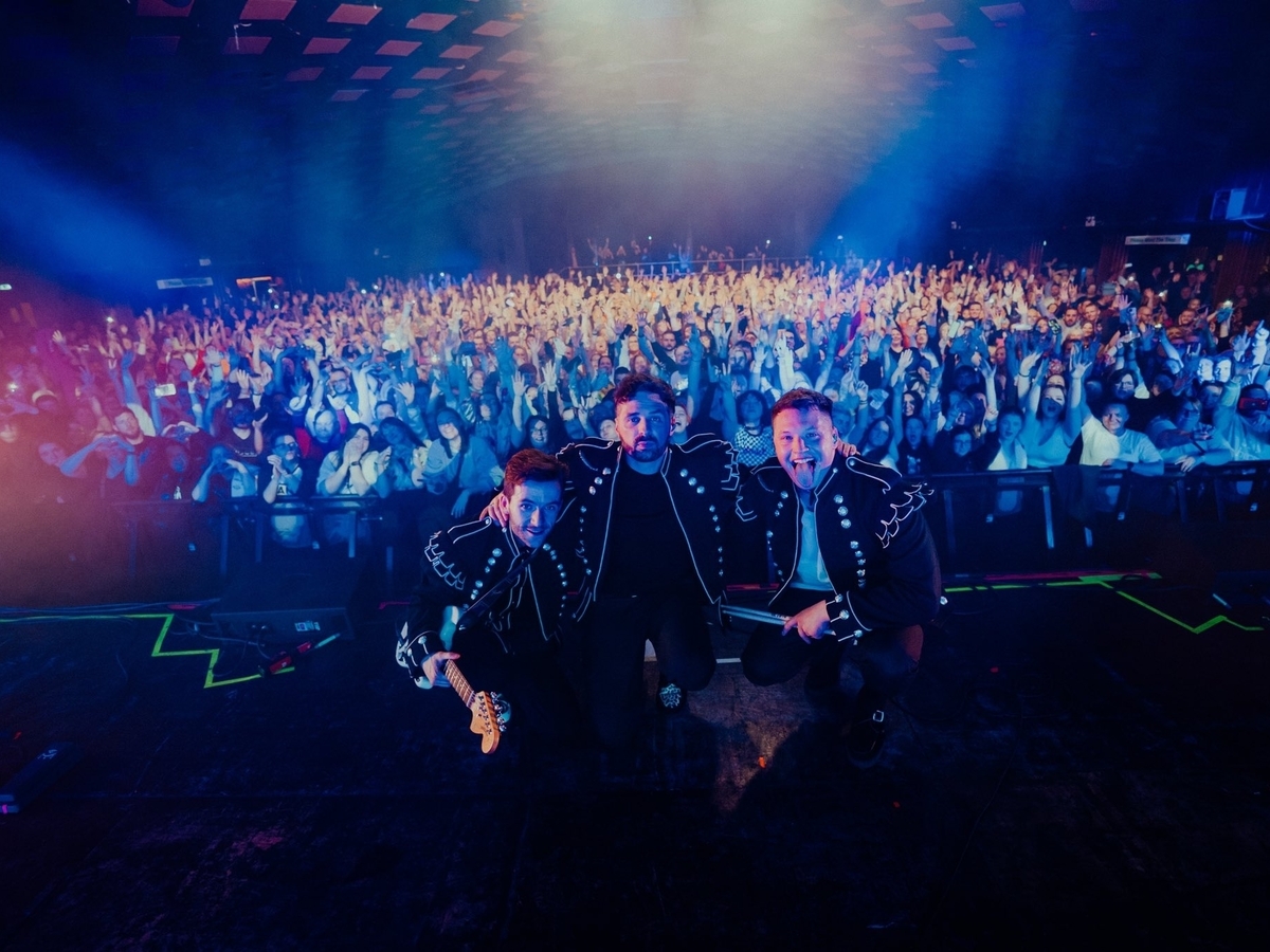 Cameron Barnes Concert & Tour History | Concert Archives