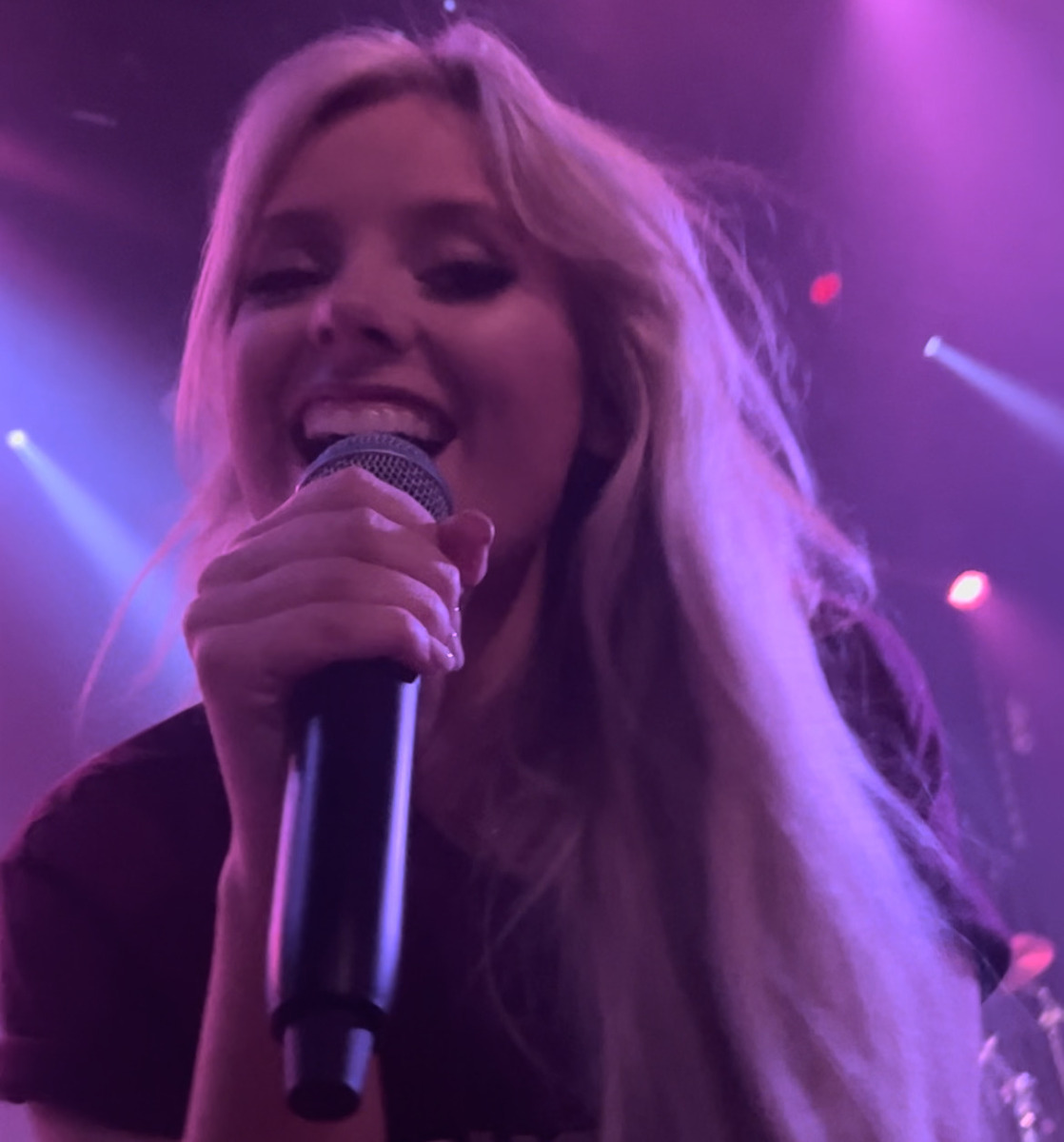 Chloe Adams Concert & Tour History | Concert Archives