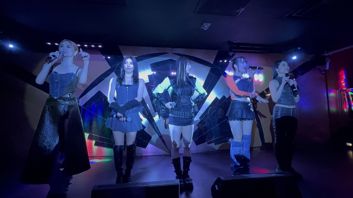 Apr 19, 2023: SG5 at Kiss Kiss Bang Bang Los Angeles, California ...