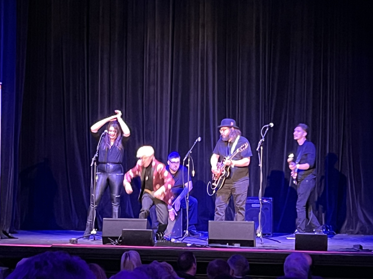 Katy Robinson Concert & Tour History | Concert Archives