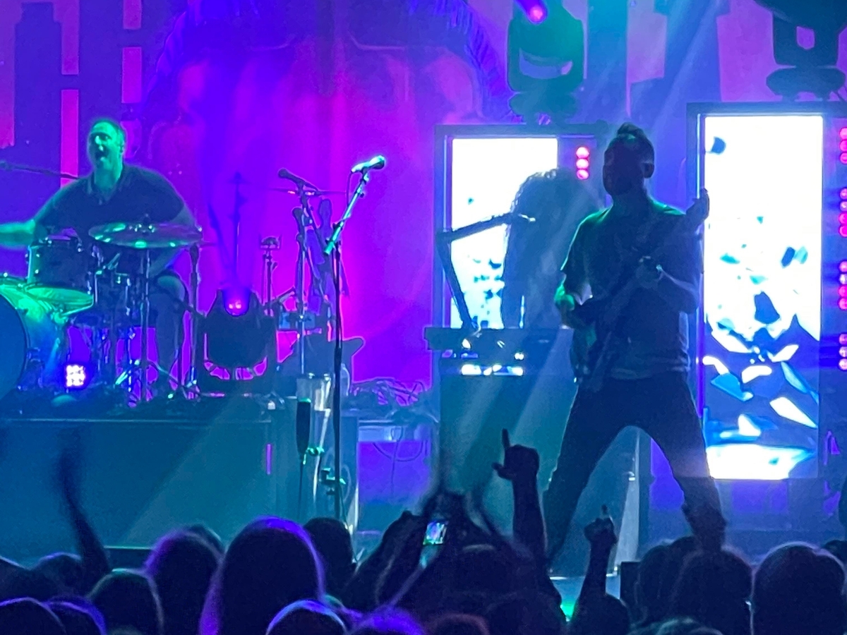 May 04, 2023: Coheed and Cambria / Deafheaven at Roadrunner Boston ...