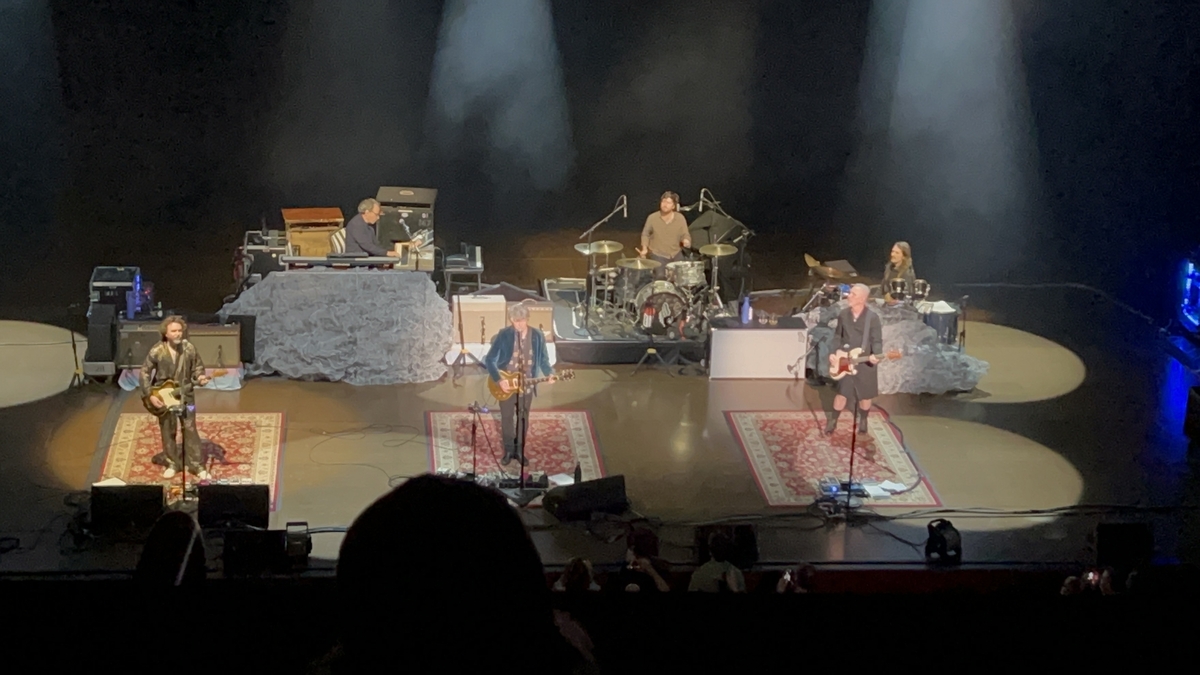Crowded House Concert & Tour History (Updated for 2023 - 2024 ...