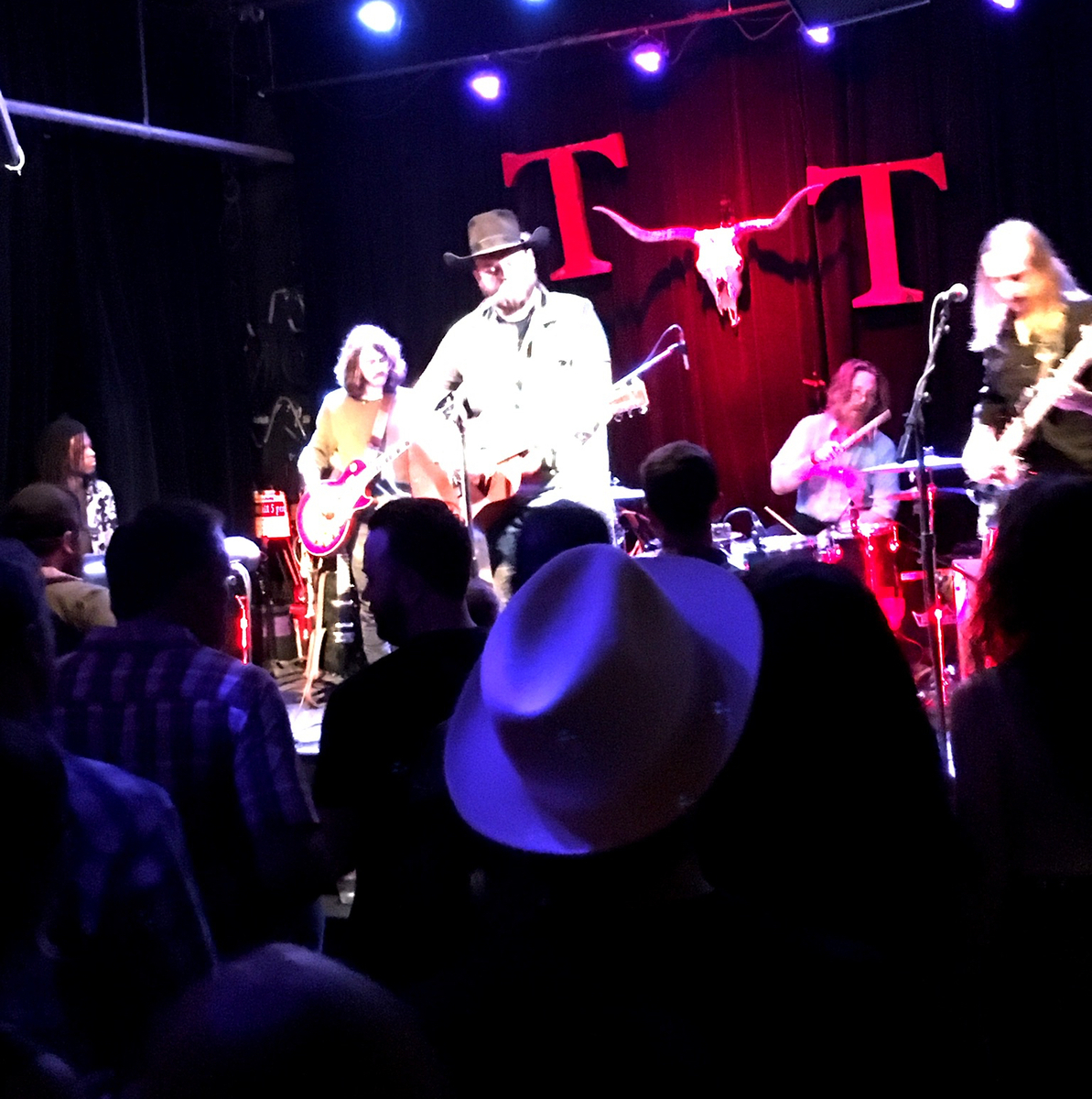 Paul Cauthen Concert & Tour History (Updated for 2023) | Concert Archives