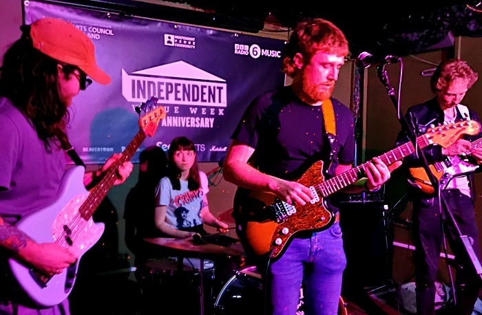 Loose Articles Concert Photos | Concert Archives