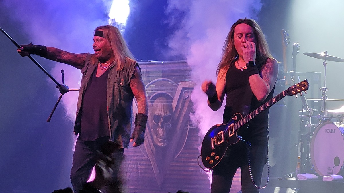 Vince Neil Concert & Tour History (Updated for 2023) | Concert Archives