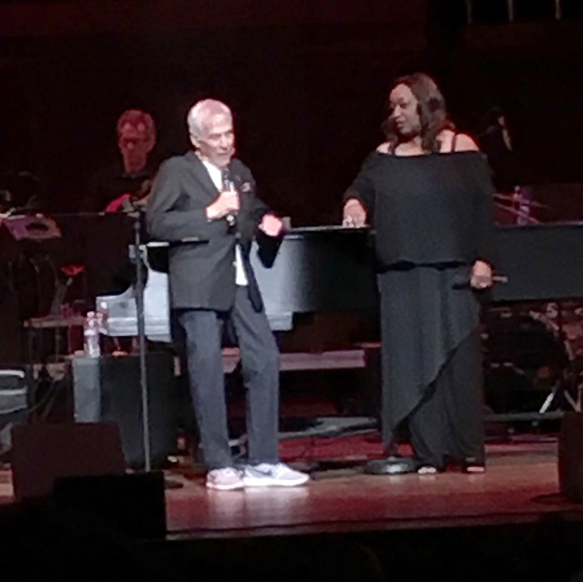 Burt Bacharach Concert & Tour History | Concert Archives