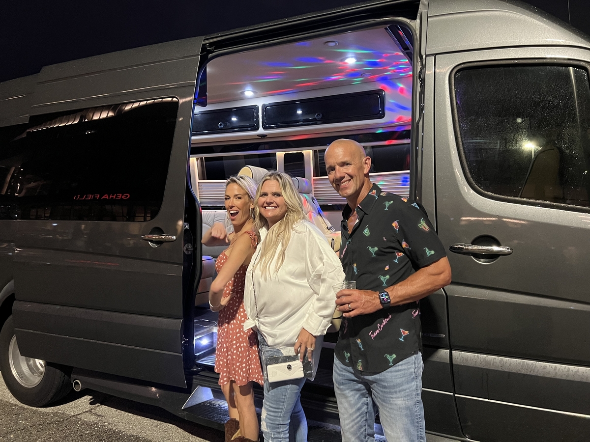 Luke Combs Concert & Tour History (Updated for 2023) | Concert Archives