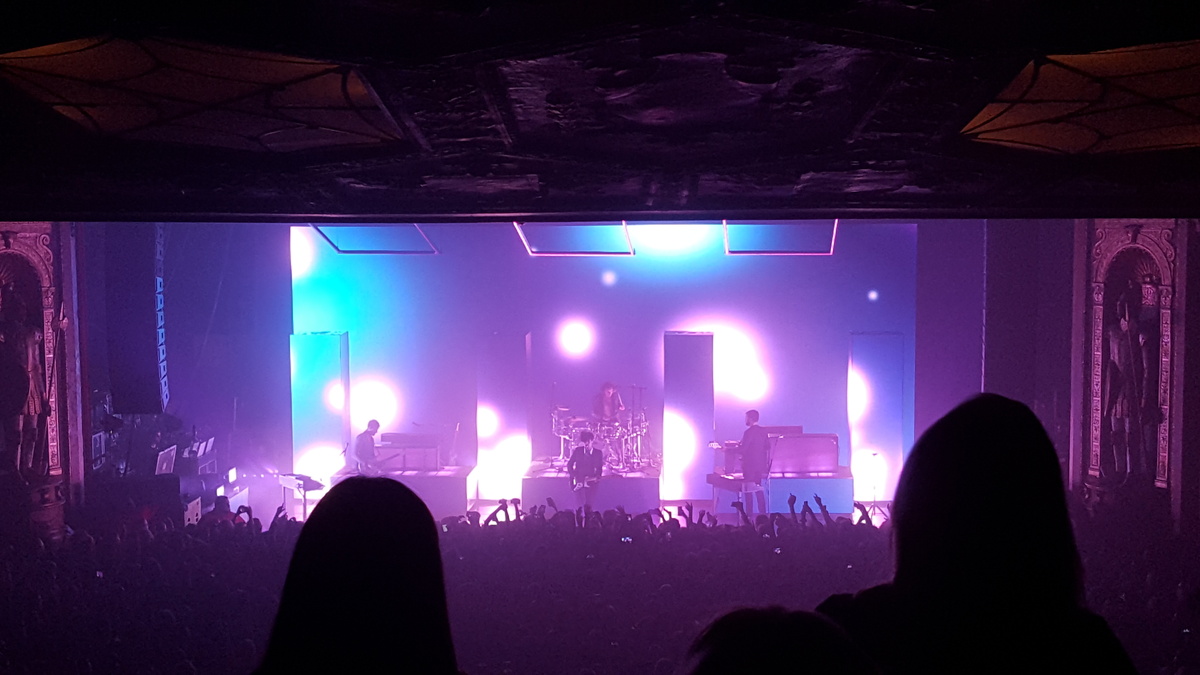 Coloring Concert Photos | Concert Archives