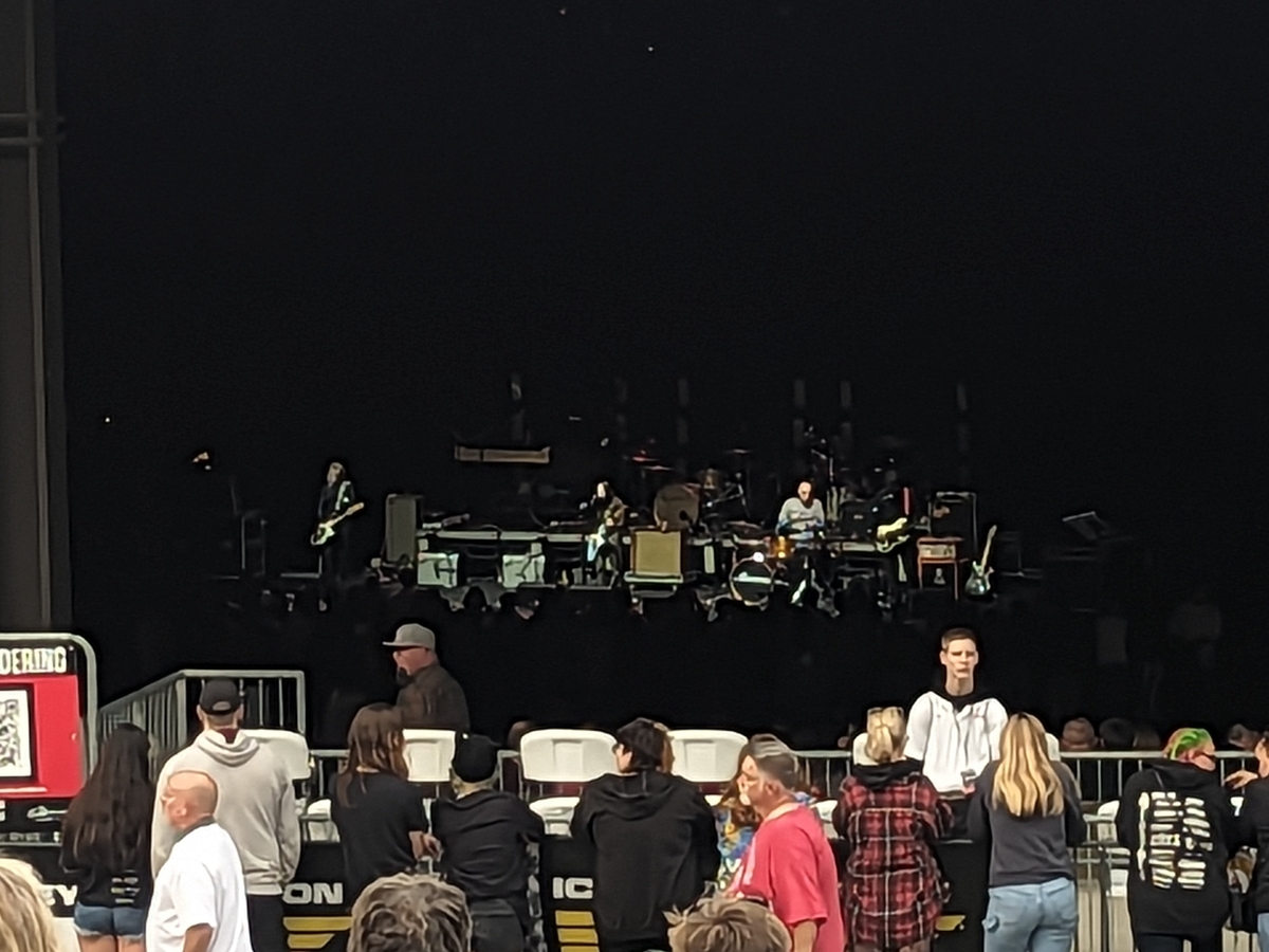 Jun 16, 2023: Weezer / Modest Mouse / Momma at Blossom Music Center ...