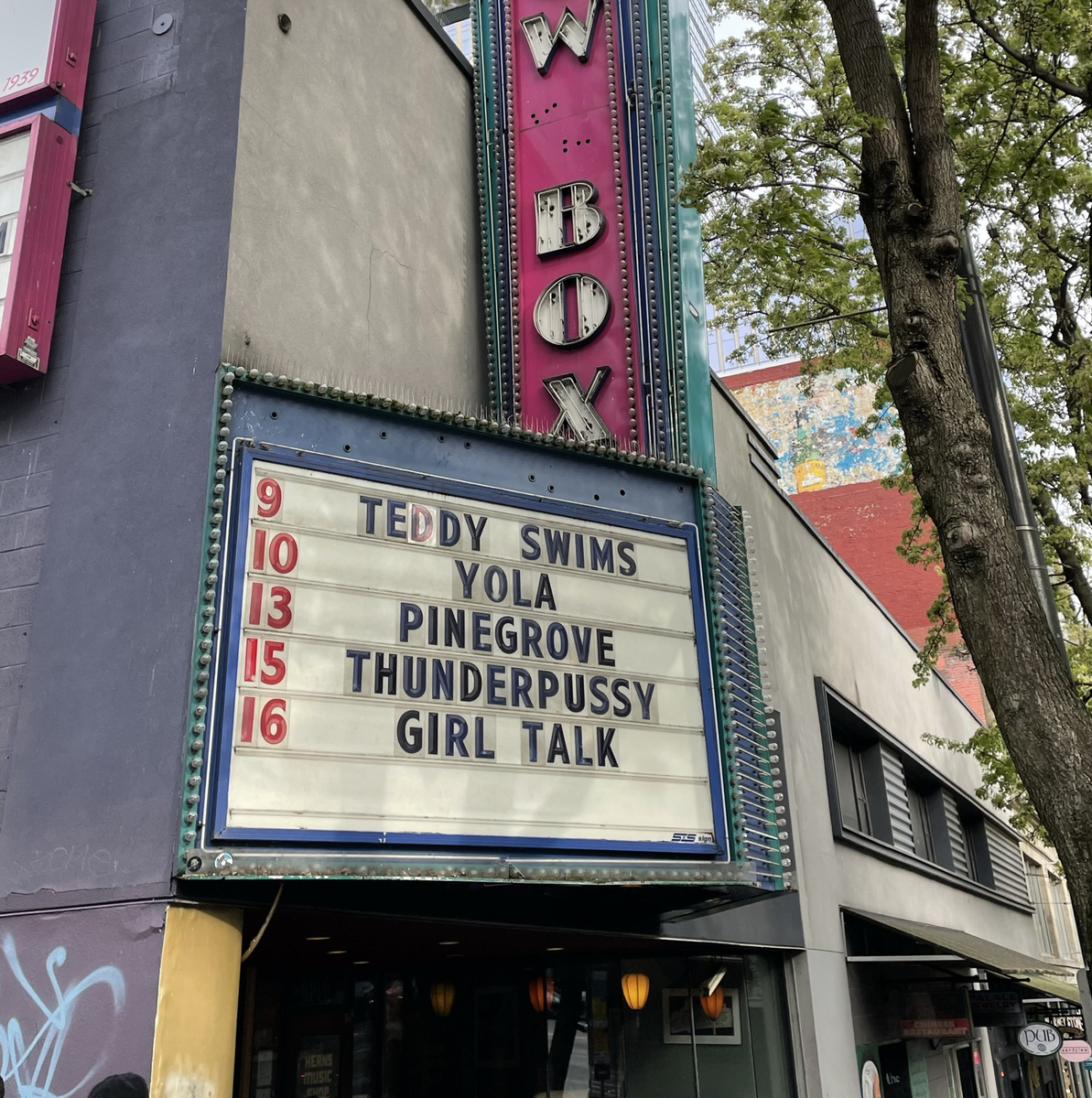 Jac Ross Concert & Tour History | Concert Archives