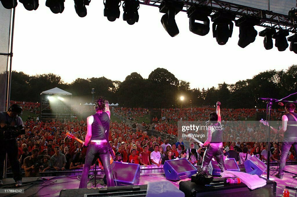 Joan Jett Concert & Tour History (Updated for 2023) | Concert Archives