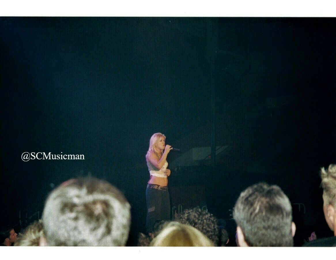 Kelly Clarkson Concert & Tour History (Updated for 2023) | Concert Archives