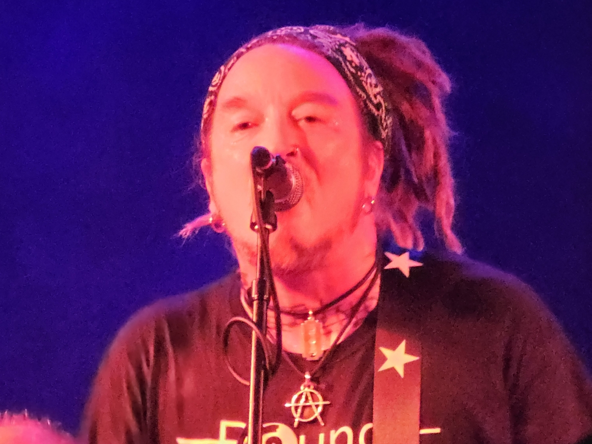 Baz Francis Concert & Tour History | Concert Archives