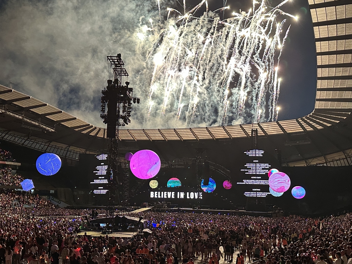 Concert History of Etihad Stadium Manchester, England, United Kingdom ...