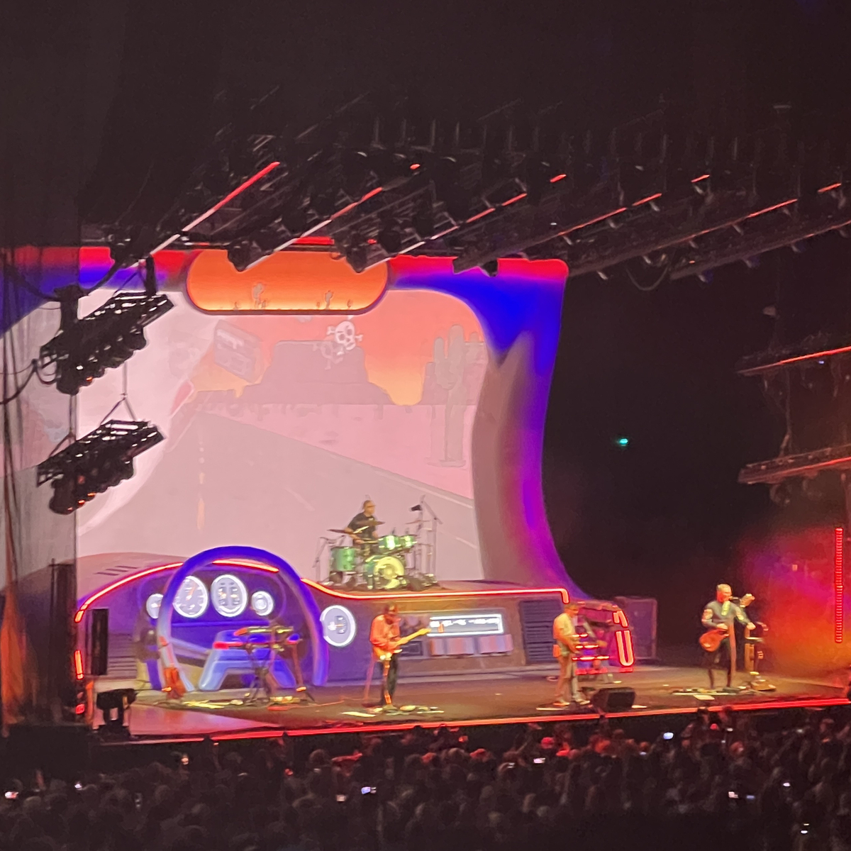 Jul 04, 2023: Weezer / Future Islands / Joyce Manor at Budweiser Stage ...