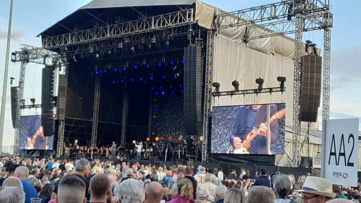 Concert History of Sewell Group Craven Park Stadium Hull, England ...