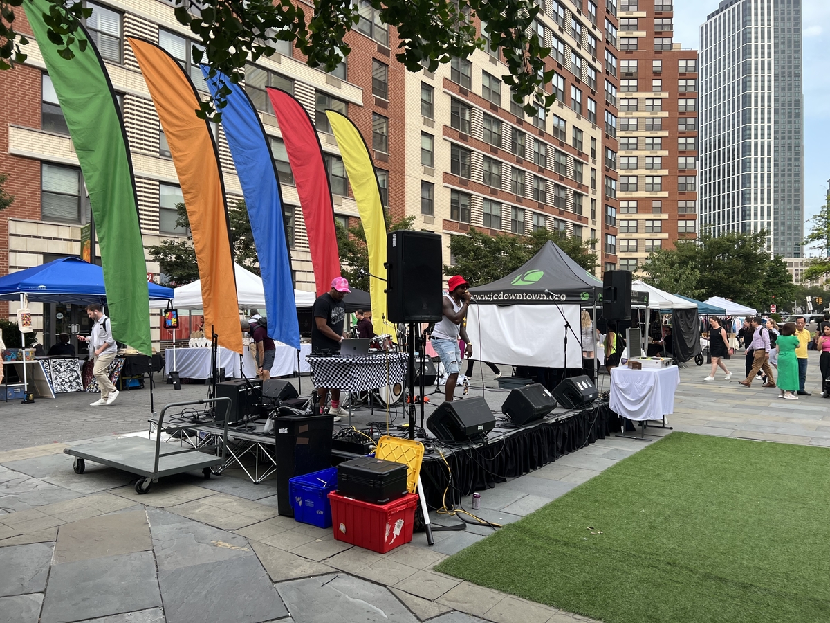 Concert History of Grove Street PATH Plaza Jersey City, New Jersey ...